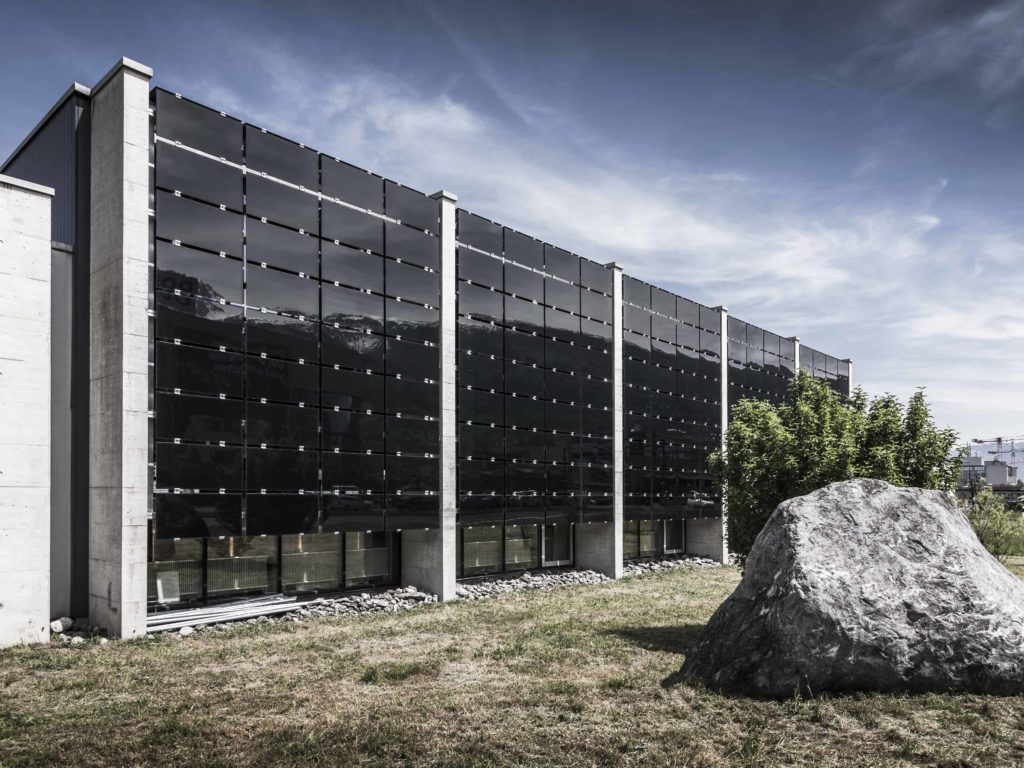 Solarfassade, PV-Fassade mit Dünnschichtmodulen